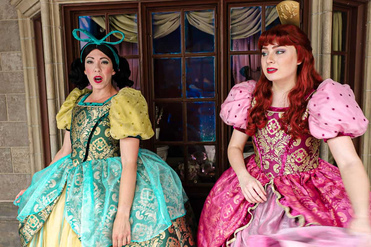Meet Anastasia & Drizella at Disney World (Cinderella's Evil Stepsisters)