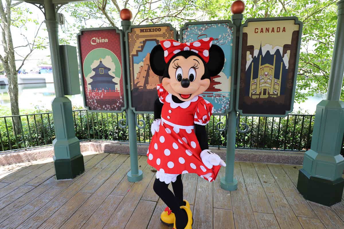 Meet Minnie Mouse at Epcot (Near the World Showcase Plaza) – Resorts Gal