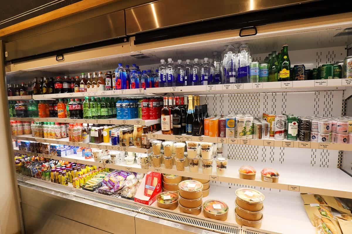 Java (Coffee, Eats, and Sweets) at Disney's Swan Resort