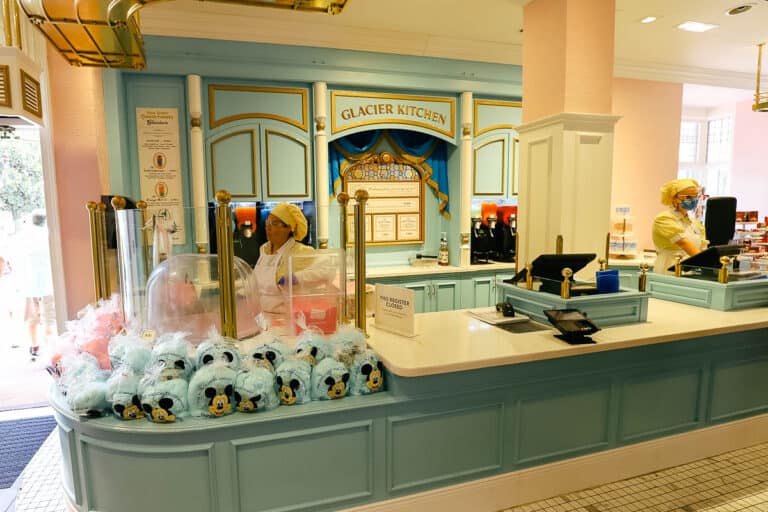 Main Street Confectionery at Magic Kingdom (The Best Sweet Stop)