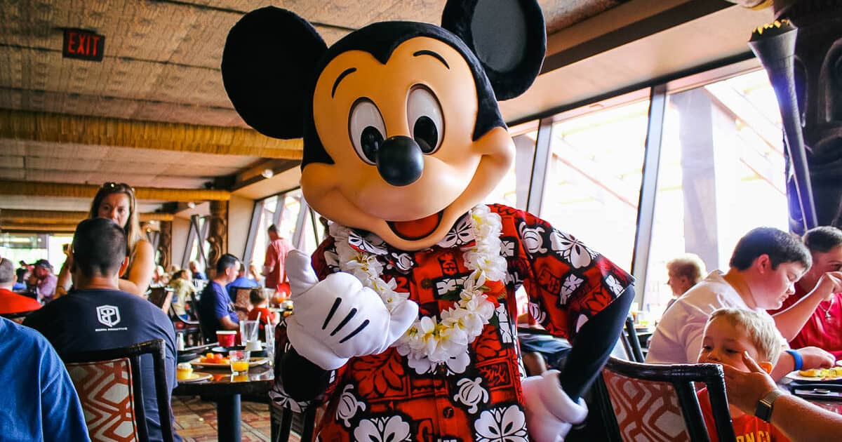 Character Breakfasts at Disney World (The Best Way to Start Your Day ...