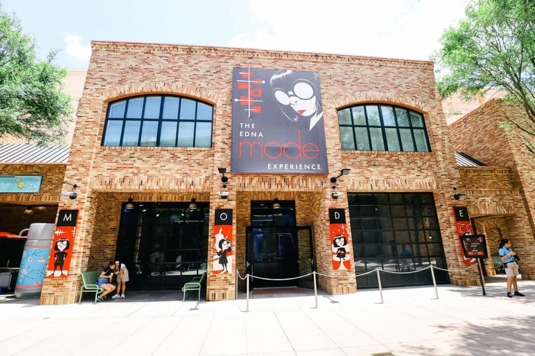 Meet Edna Mode (The Edna Mode Experience at Disney's Hollywood Studios ...