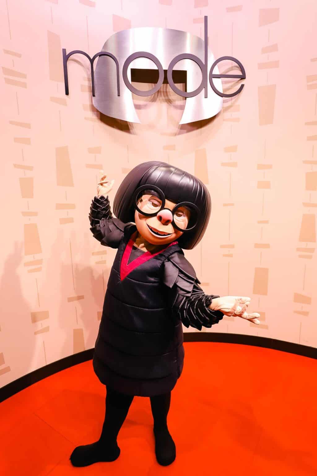 Meet Edna Mode (The Edna Mode Experience at Disney's Hollywood Studios) - Resorts Gal