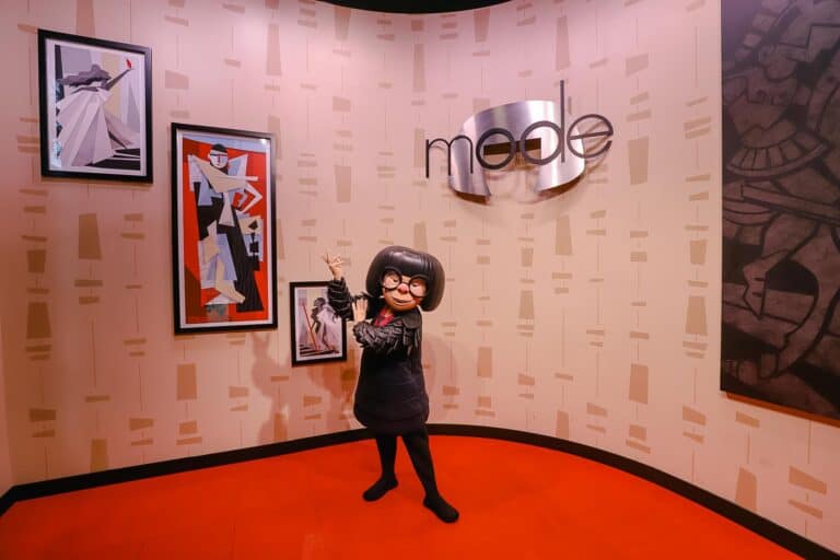 Meet Edna Mode (The Edna Mode Experience at Disney's Hollywood Studios ...