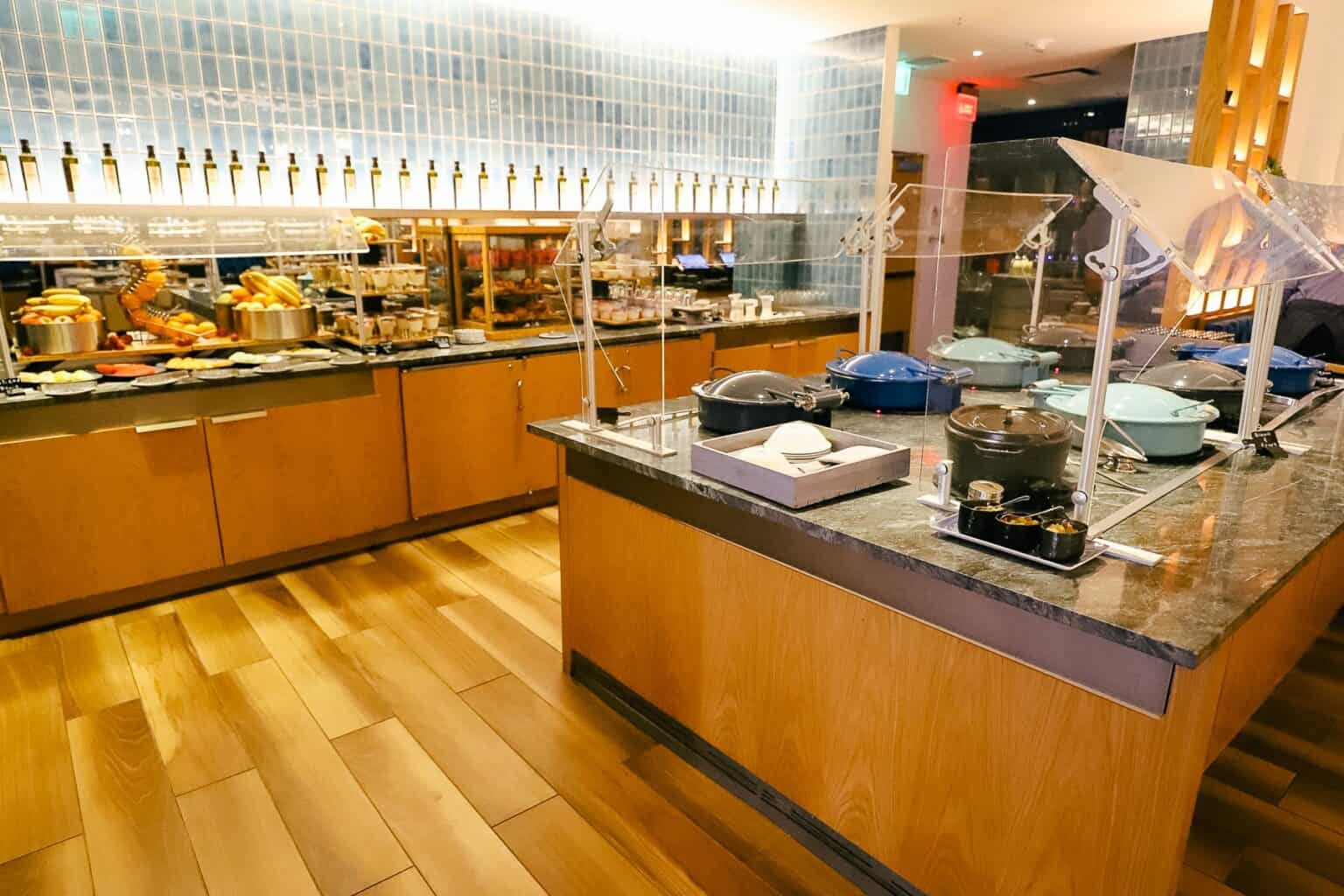 Amare Breakfast Review (The Buffet or À La Carte?)