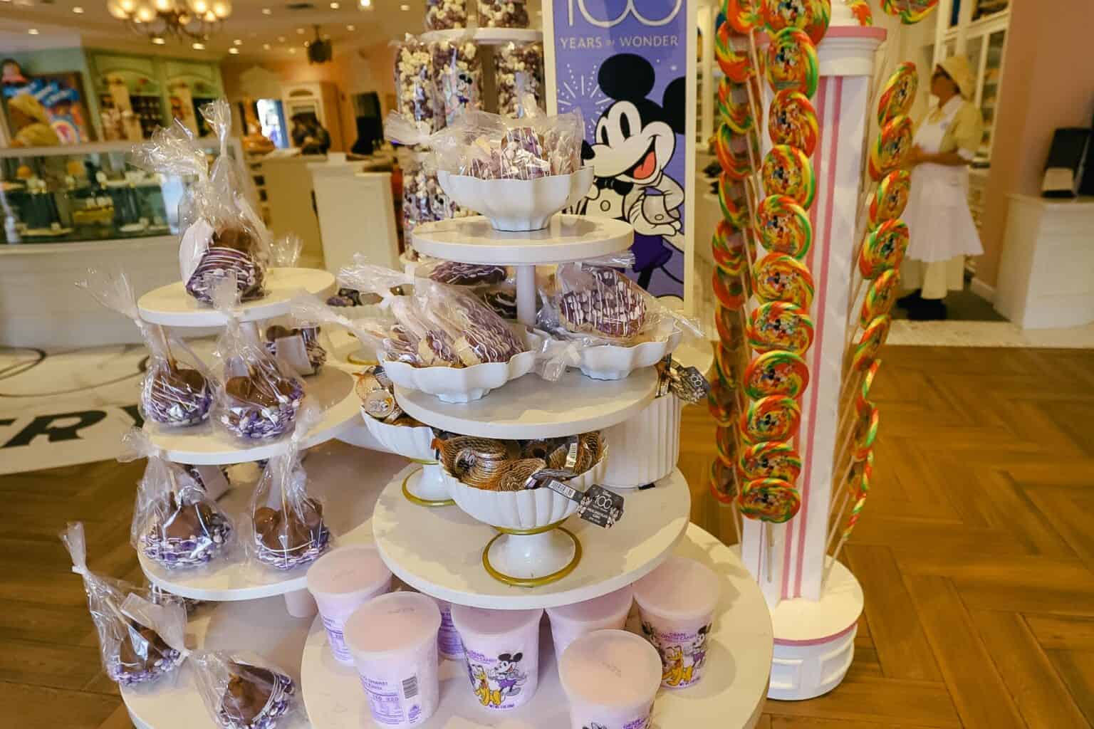 Main Street Confectionery at Magic Kingdom (The Best Sweet Stop)