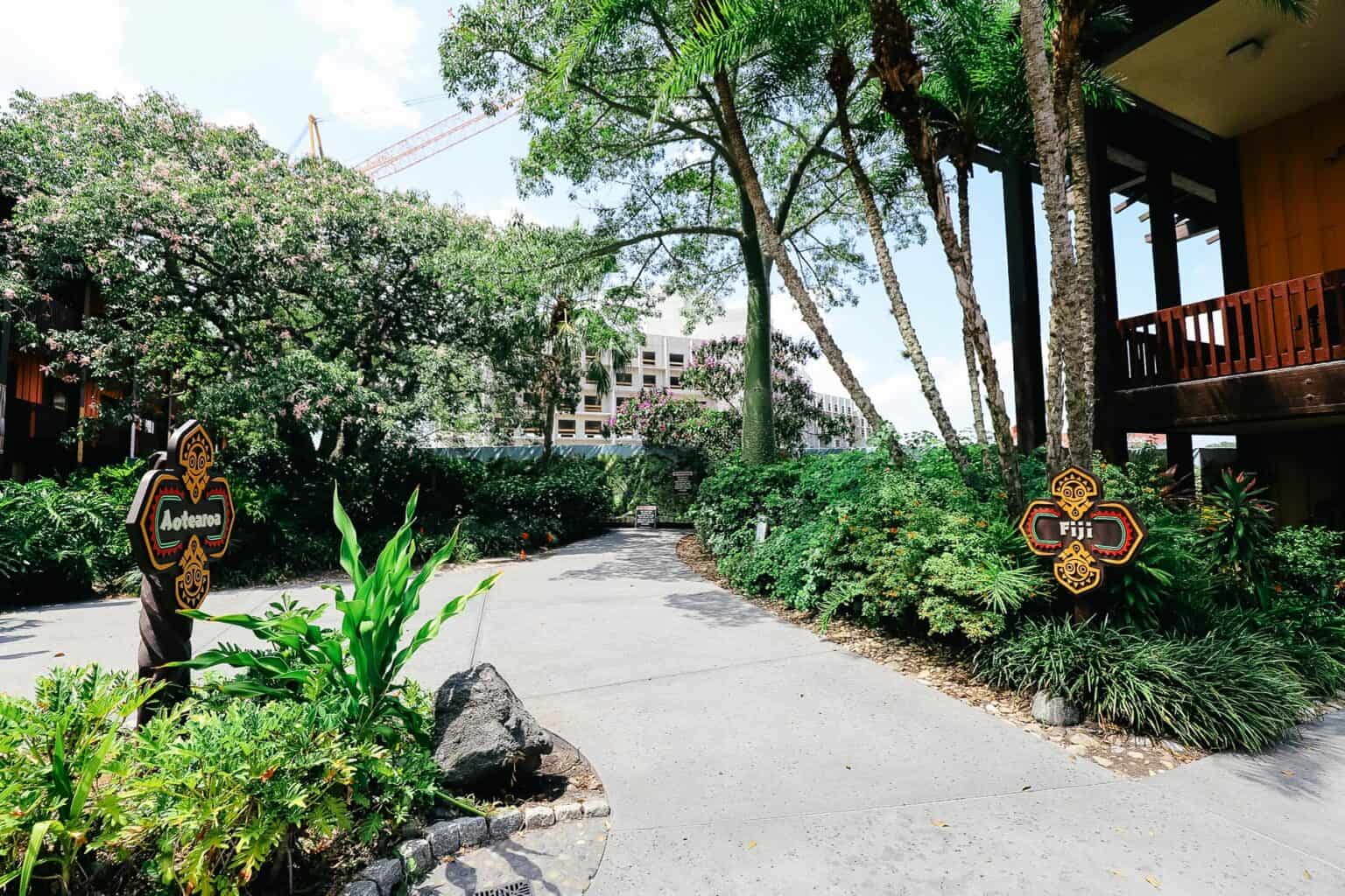 2024 Construction at Disney's Polynesian Resort (DVC Tower Updates ...