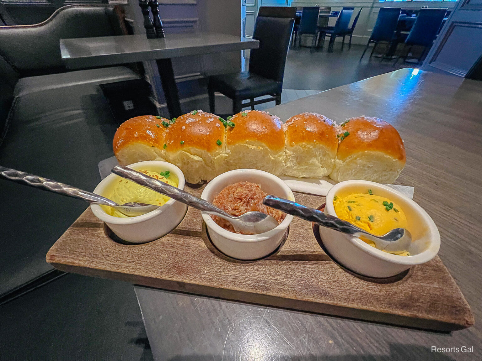 Ale and Compass Review (Dinner and Lunch at Disney's Yacht Club)