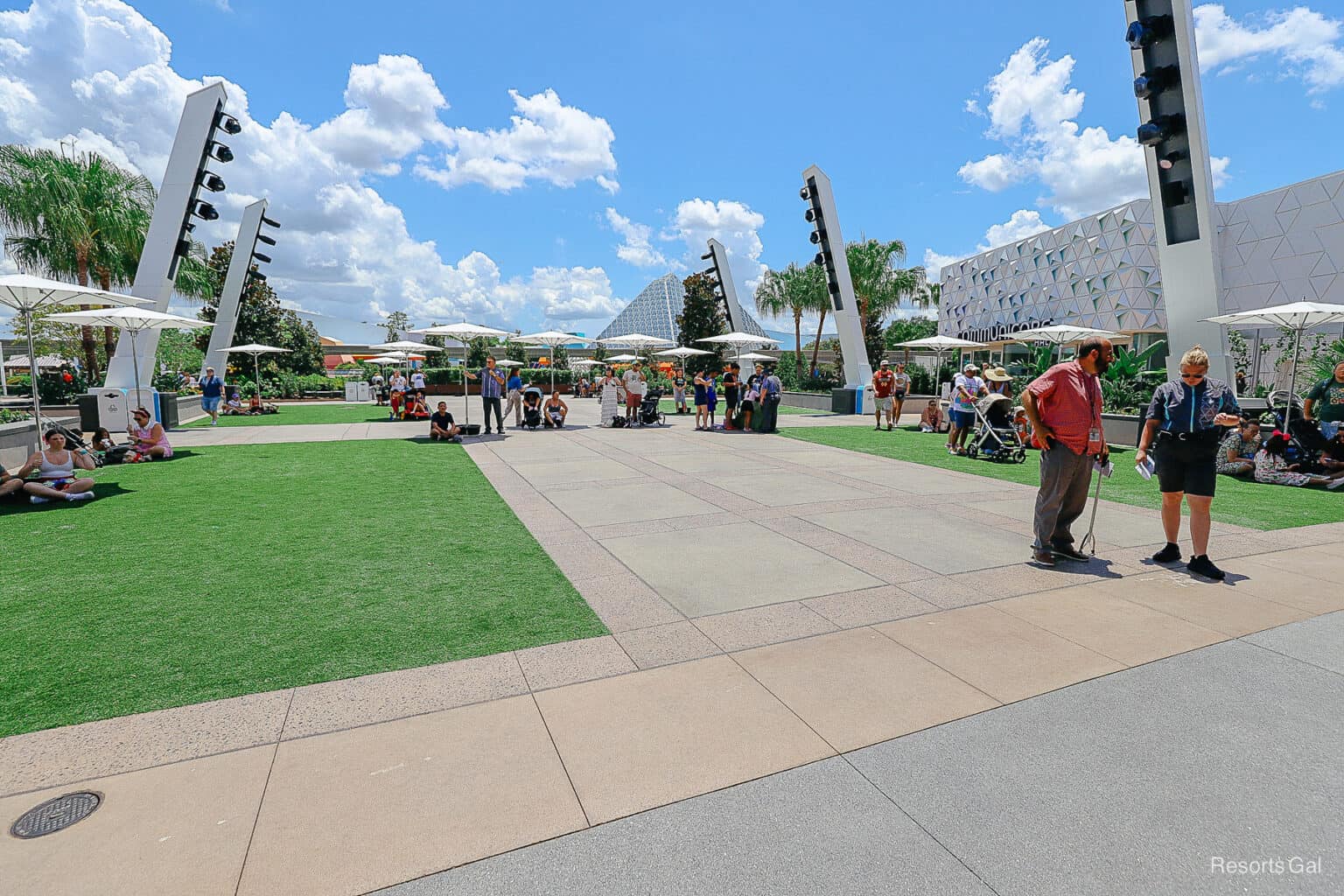 Celebración Encanto!’ Stage Show at EPCOT Review (With Photos & Details)