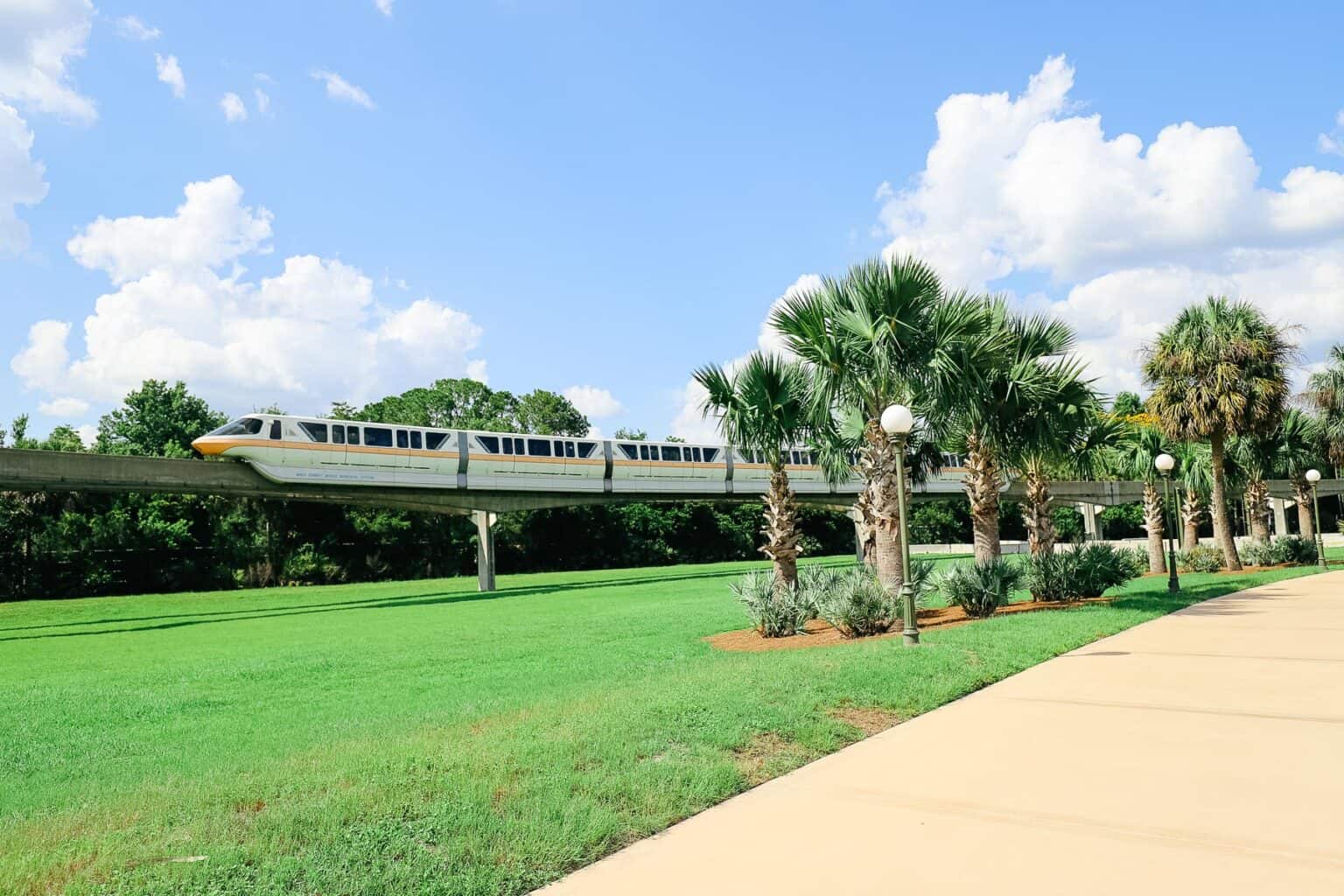 Disney World's Monorail Hotels (A Complete Guide) - Resorts Gal