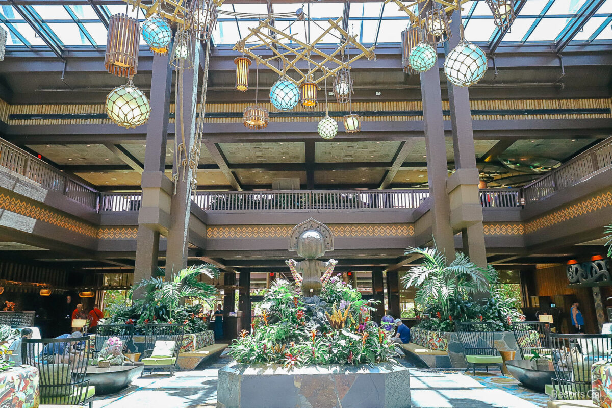 Disney's Polynesian Village Restaurants Guide
