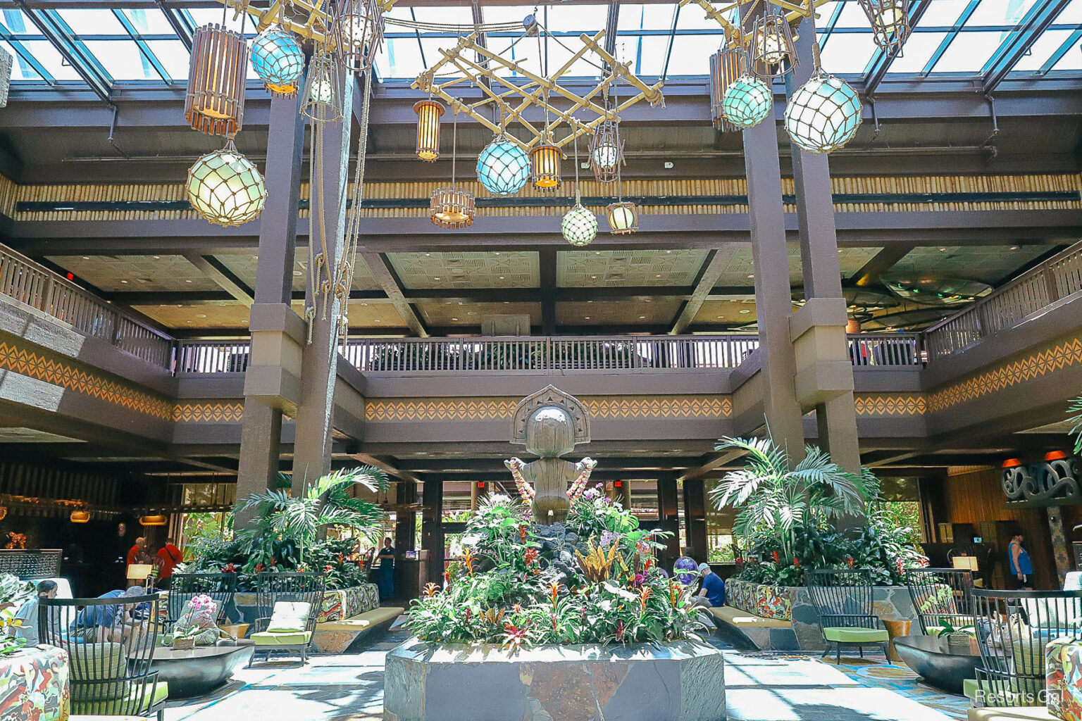 Disney's Polynesian Village Restaurants Guide