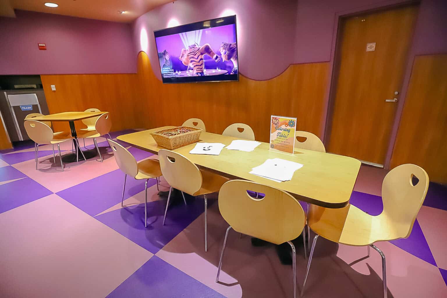 Disney's Pop Century Resort Restaurants Guide - Resorts Gal