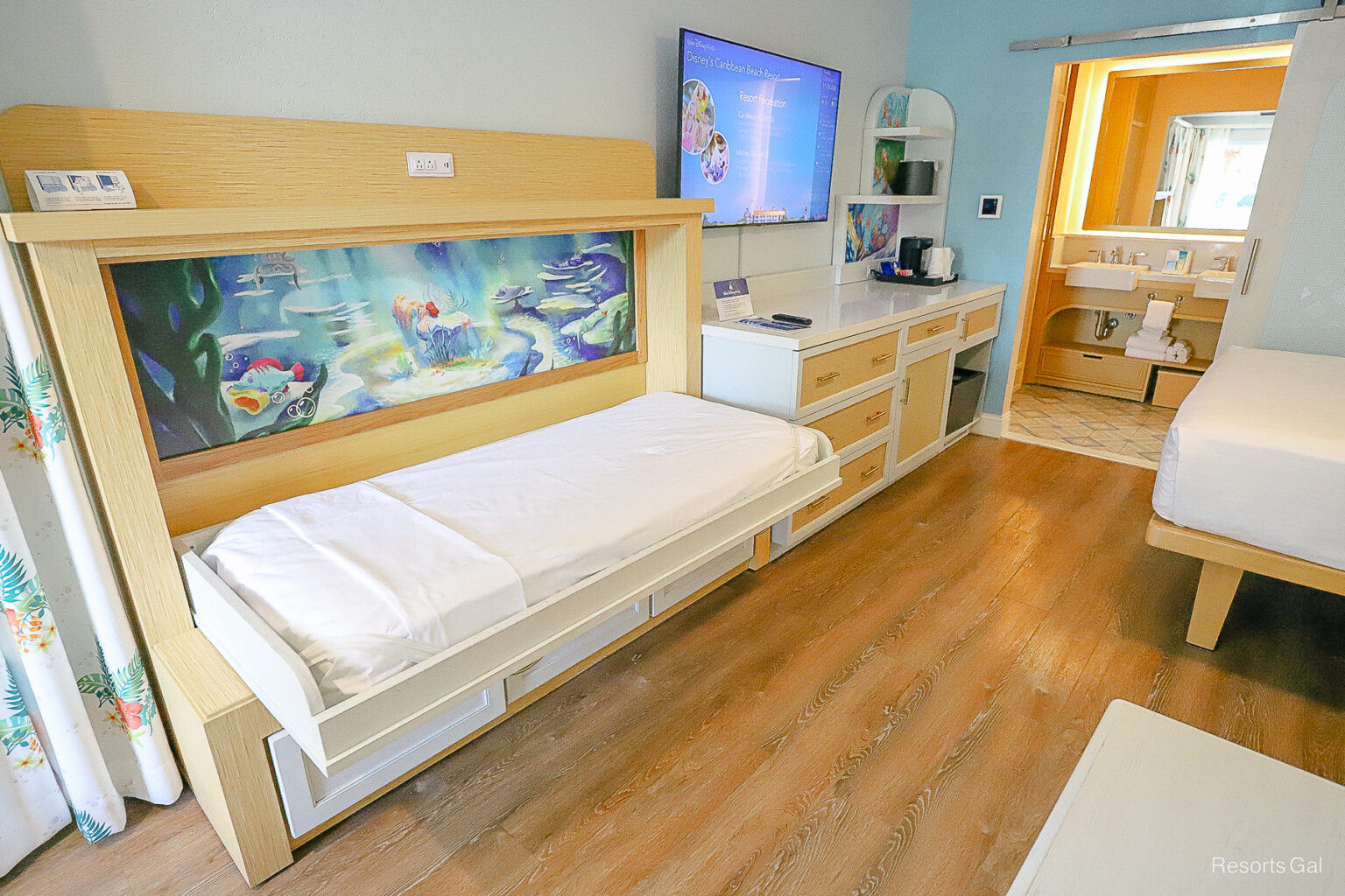 Party of Five? These Disney Hotel Rooms Offer a 5th Sleeper - Resorts Gal