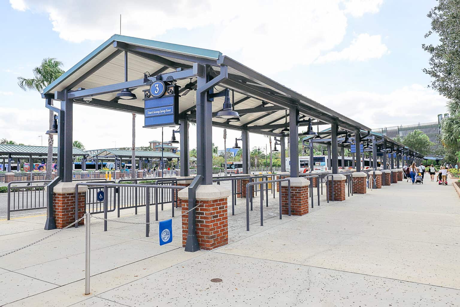 Disney Springs Transportation Guide (Buses, Ride Share, and Parking ...