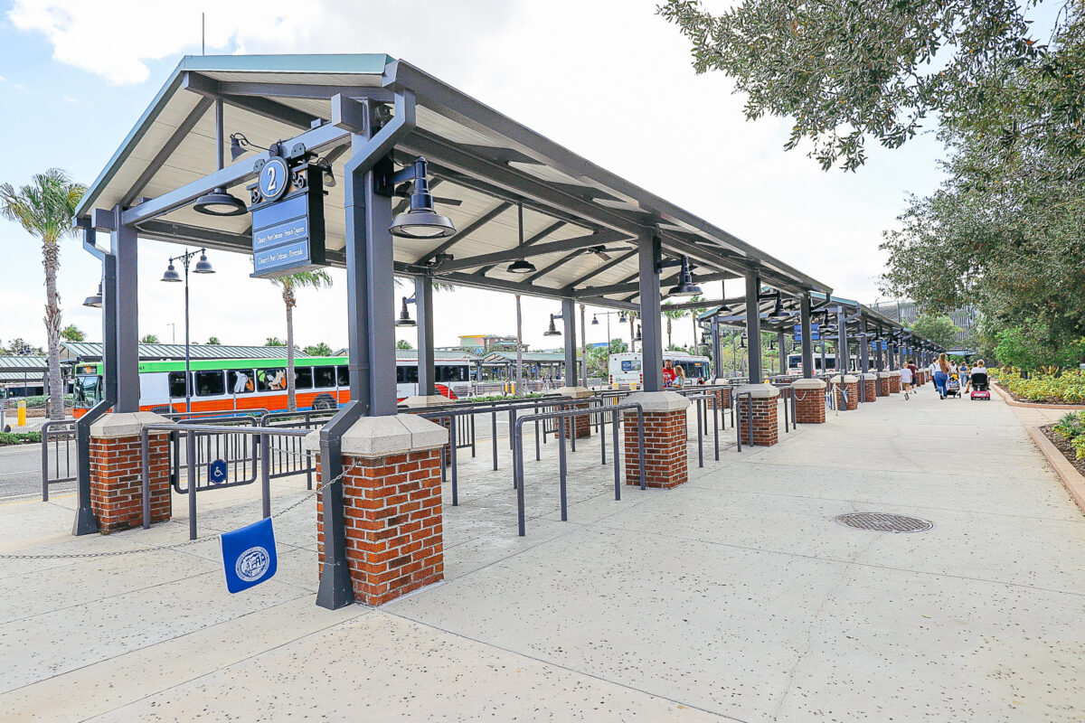 How to Use the Internal Bus to Get Between Disney's Port Orleans French ...