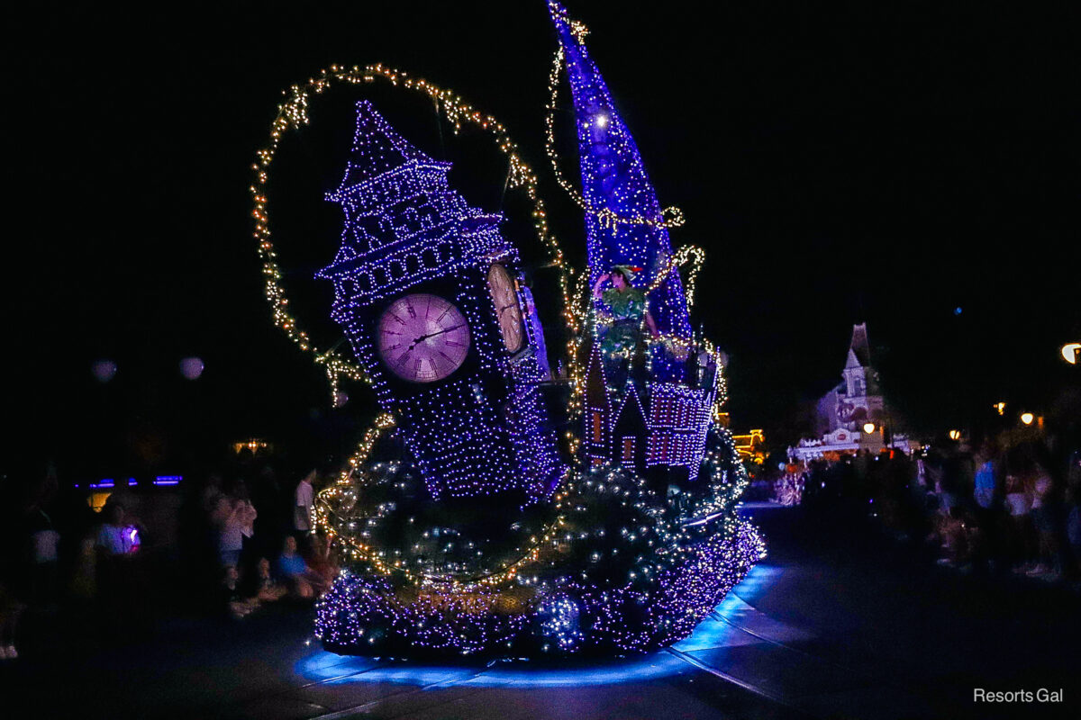 Disney Starlight: Dream the Night Away Nighttime Parade
