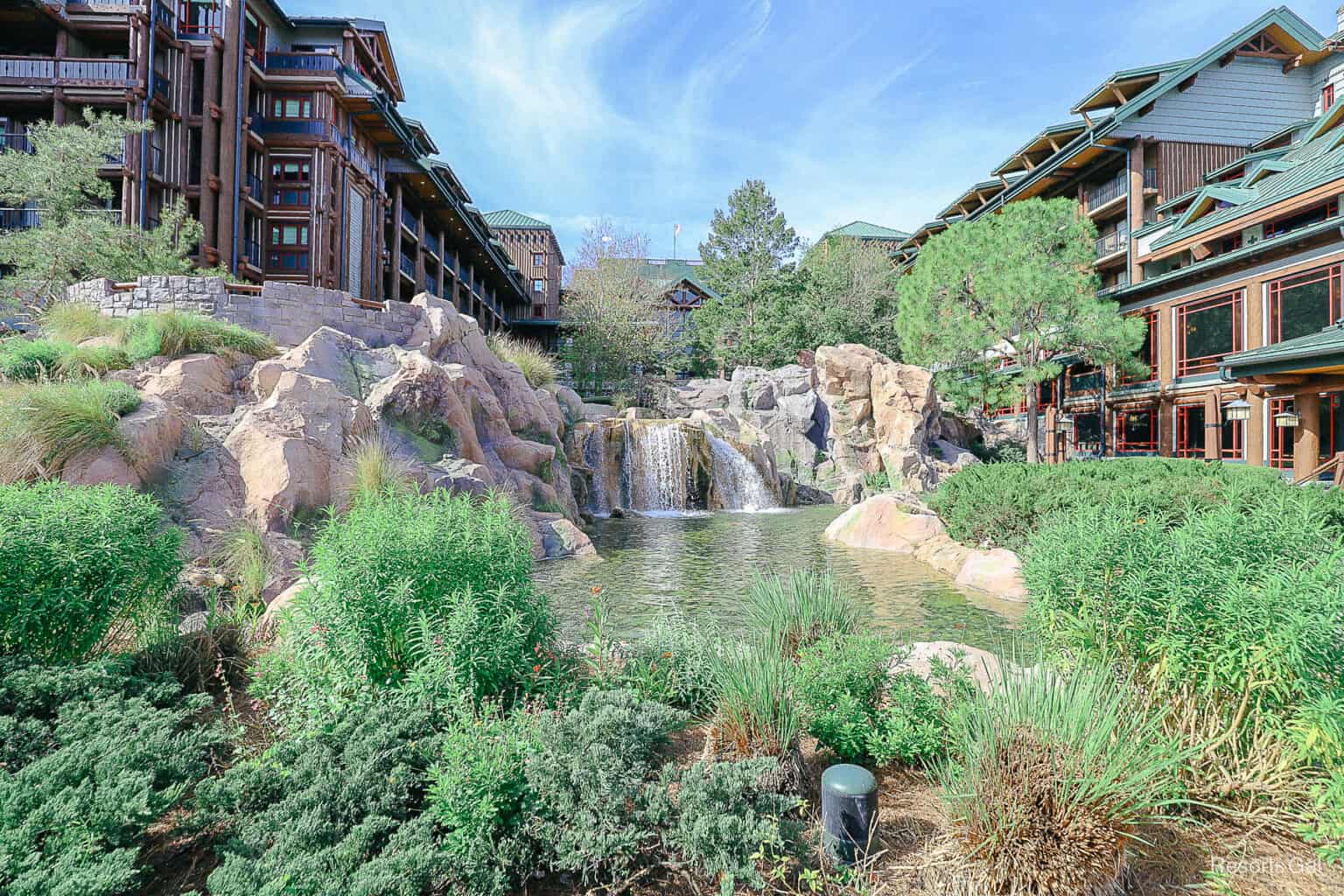 Storybook Dining at Artist Point with Snow White Review - Resorts Gal