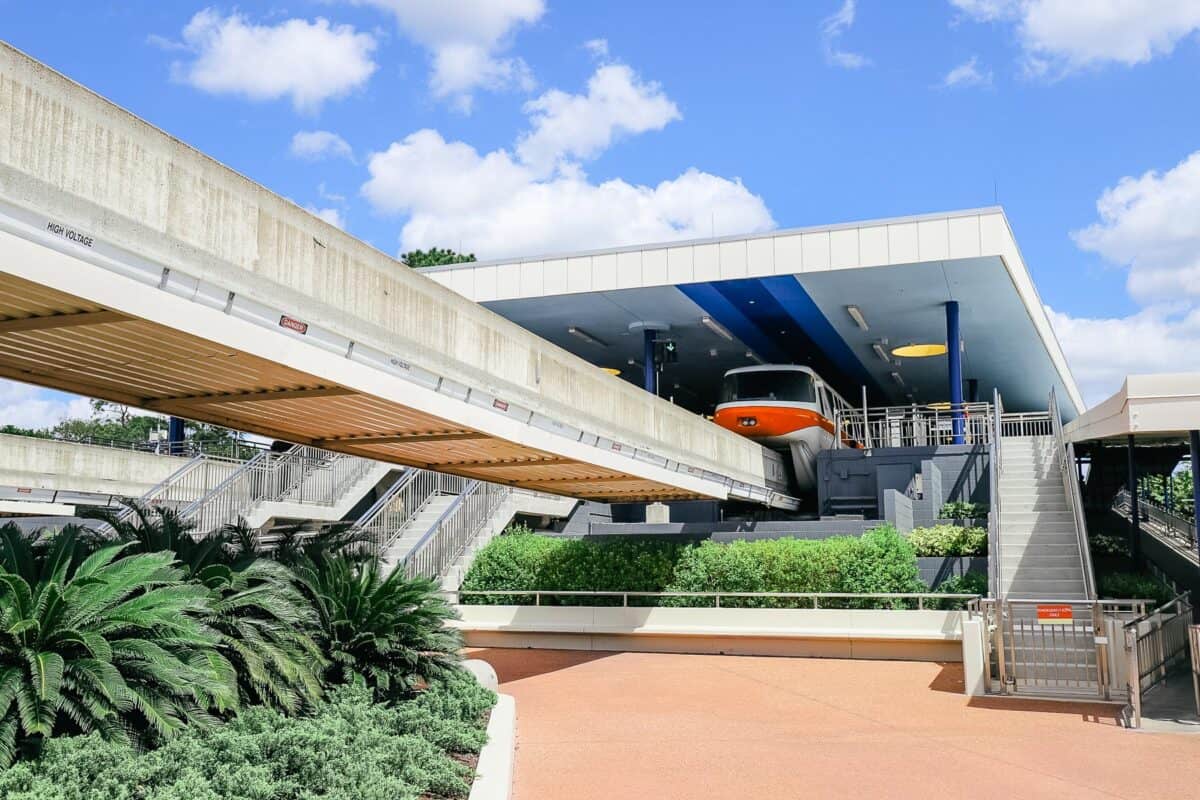 Disney World Monorail Transportation Guide - Resorts Gal