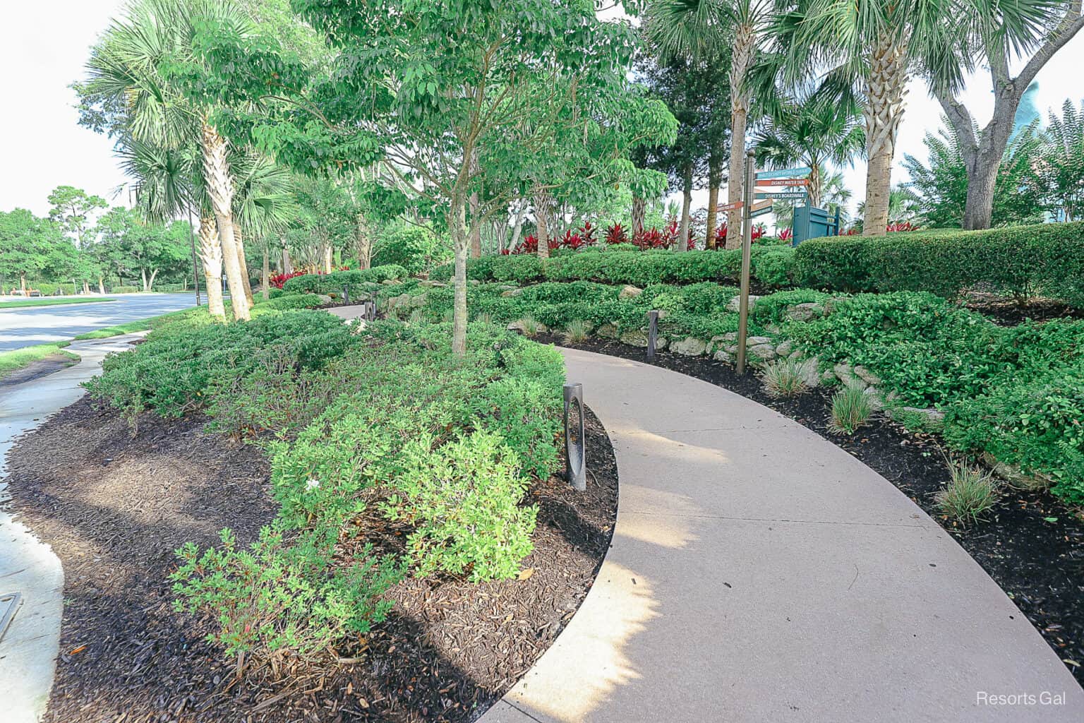 Walt Disney World Swan Reserve Dining Guide