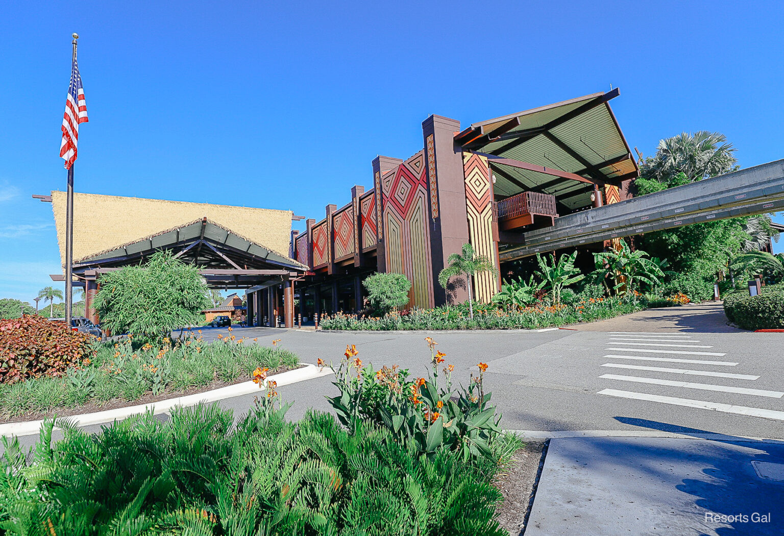 Now Open: New Entrance at Disney's Polynesian Village Resort