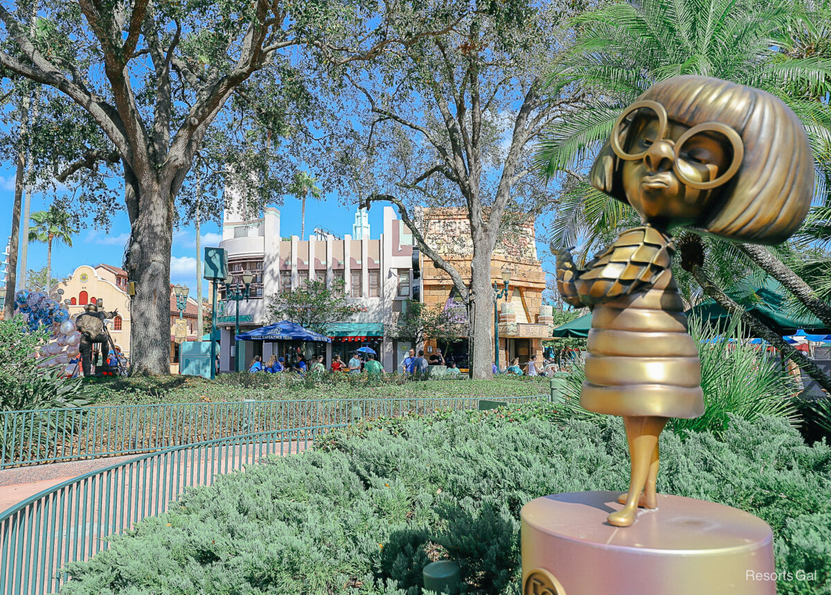 Edna Mode Character Sighting Now Available at Disney's Hollywood ...