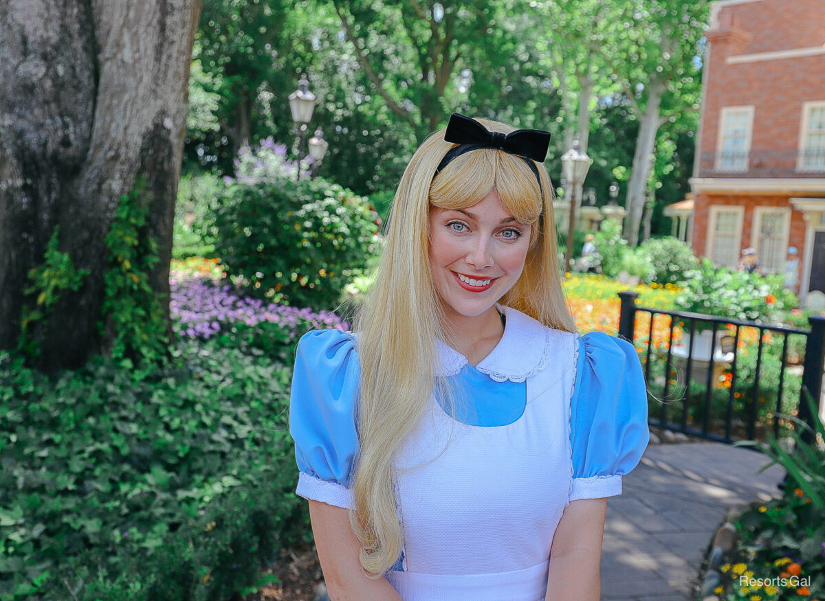 EPCOT Character Meet-and-Greets (The Complete Guide for 2026)