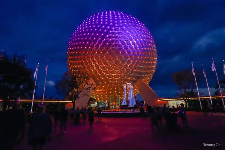 An Ideal Epcot Evening Touring Plan (No Lightning Lanes)