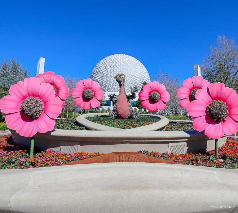 2024 Epcot Character Topiaries List (Photos with Where to Find Them)