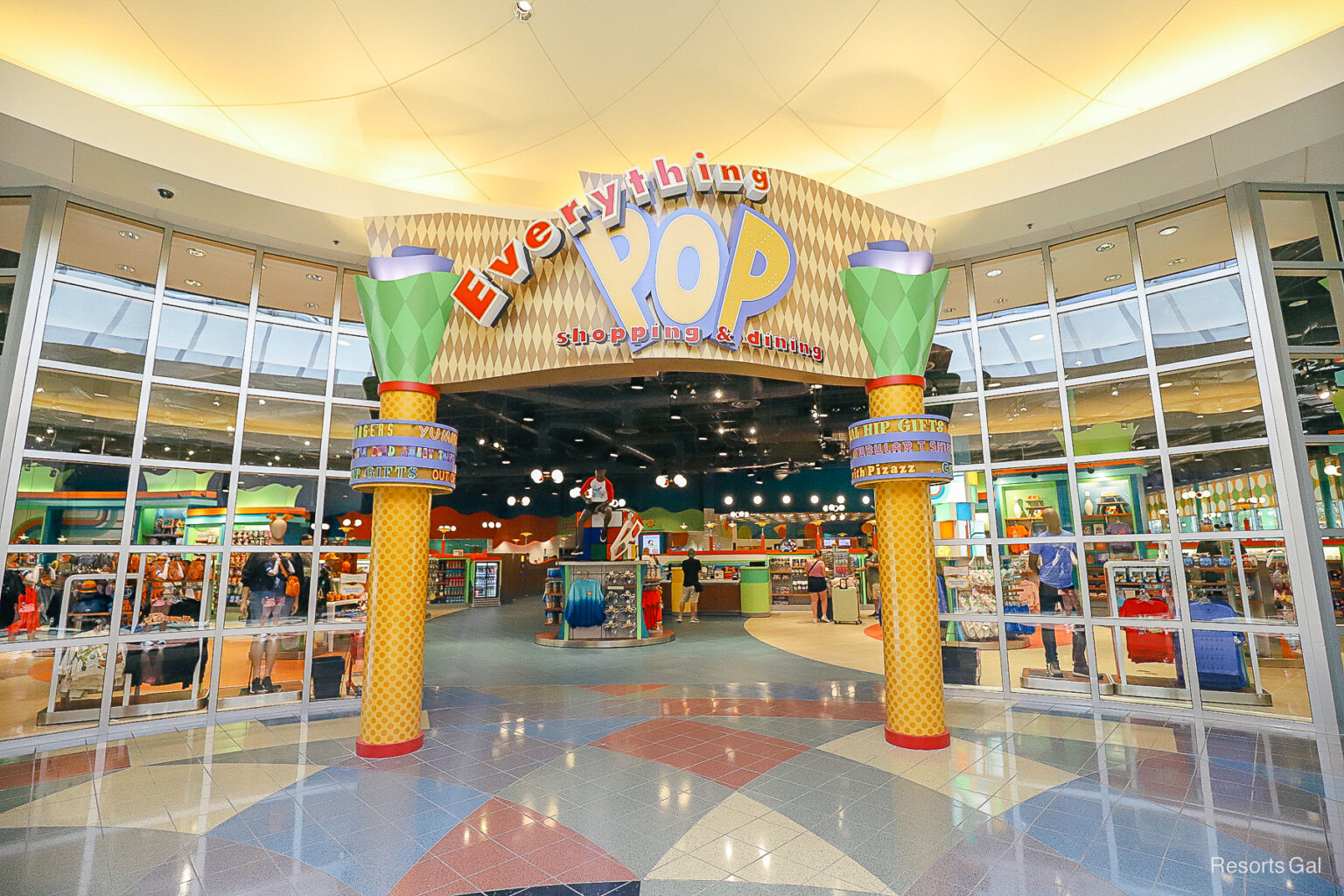 Everything Pop (Disney's Pop Century Resort Food Court) - Resorts Gal