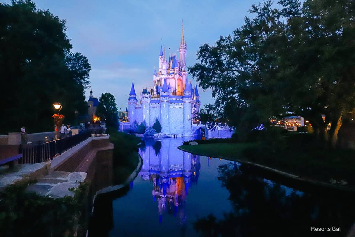 August 2026 Extended Evening Hours Schedule at Disney World