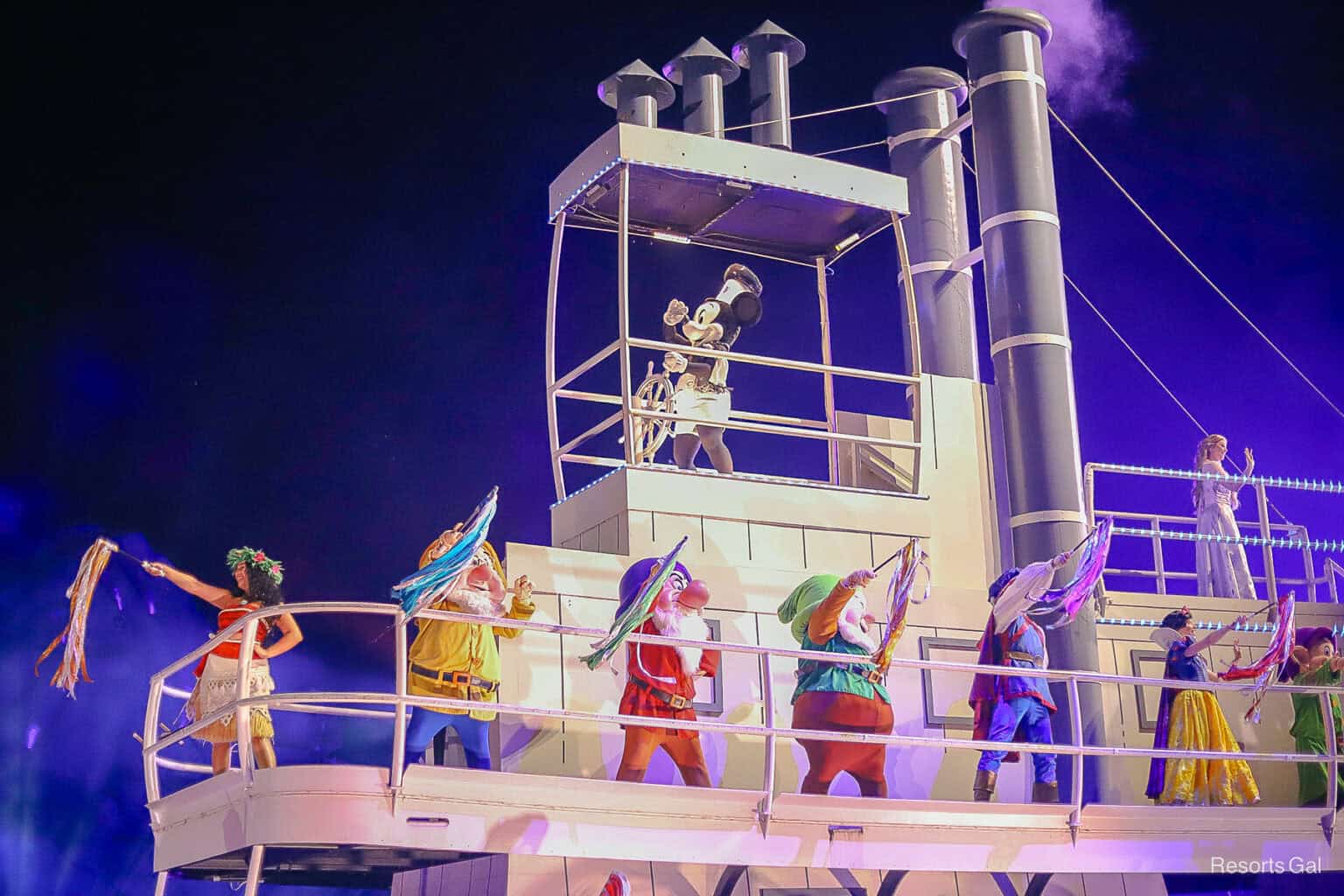 The Fantasmic! Dining Package (Plus How it Works with the Disney Dining ...