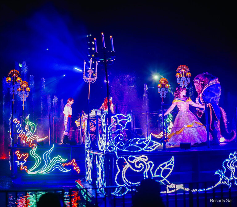The Fantasmic! Dining Package (Plus How it Works with the Disney Dining ...