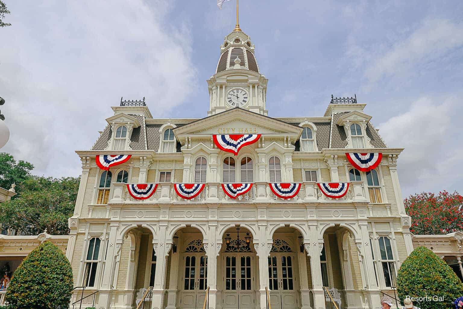 Photos: 4th of July Decorations and Window Display on Magic Kingdom's ...
