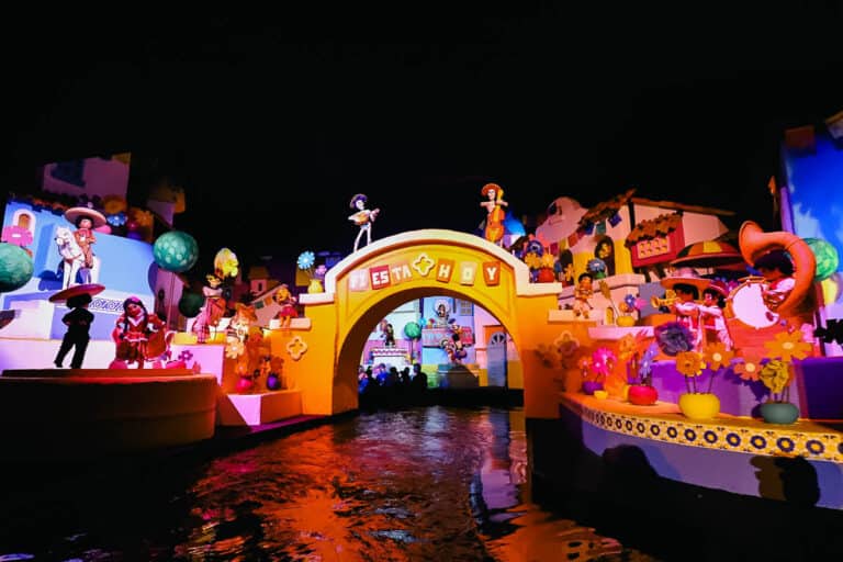 Gran Fiesta Tour Starring the Three Caballeros - Resorts Gal
