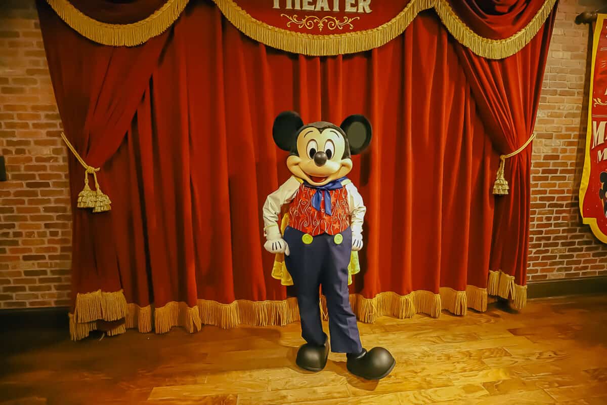 Meet Mickey Mouse the Magician at Town Square Theater (Magic Kingdom)