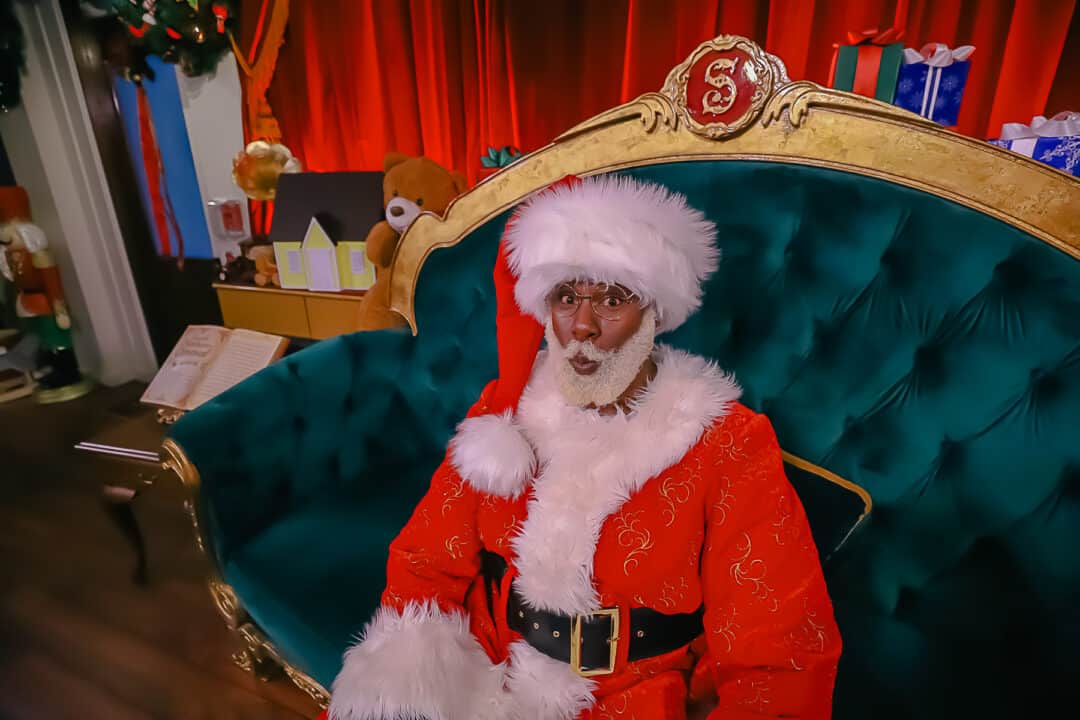 Where to Meet Santa at Disney's Hollywood Studios in 2024 (Location, Details, and Photos)