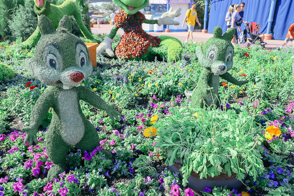 Through the Years: Mickey and Minnie Mouse's Character Topiaries at ...
