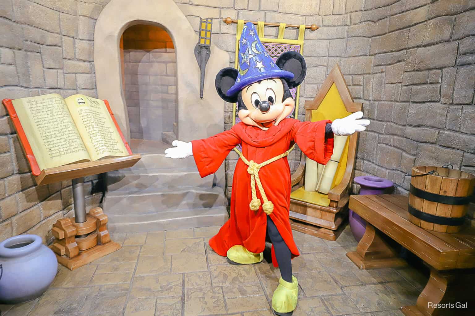 Where to Find Mickey Mouse at Walt Disney World (Every Location)