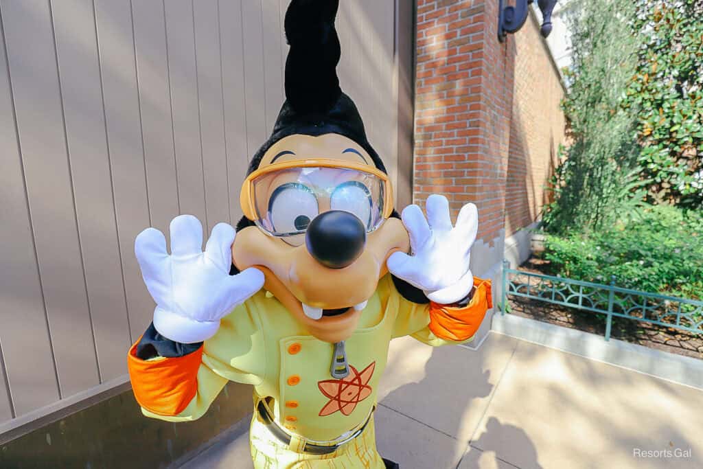 Where to Meet Powerline Max at Disney World