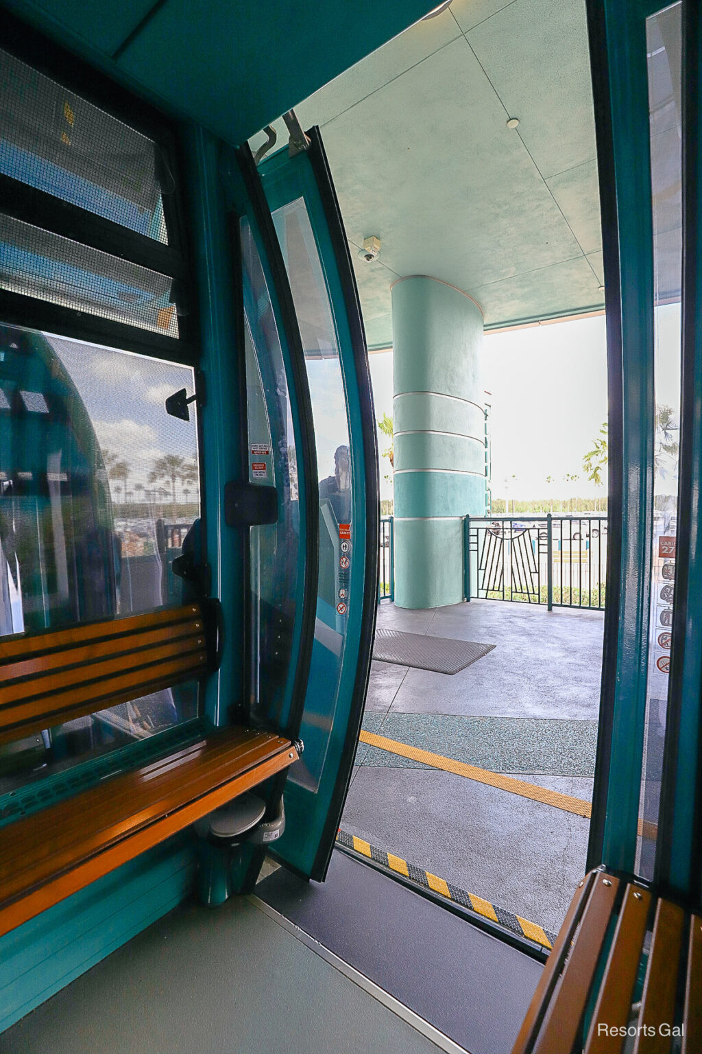 A Complete Guide to the Disney Skyliner (With Routes and Travel Times ...