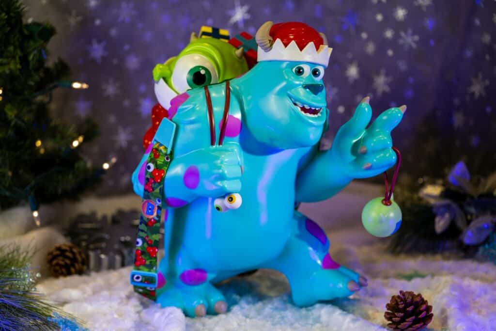 NEW: Santa Sulley Popcorn Bucket and Mickey Toy Soldier Sipper Debut at ...