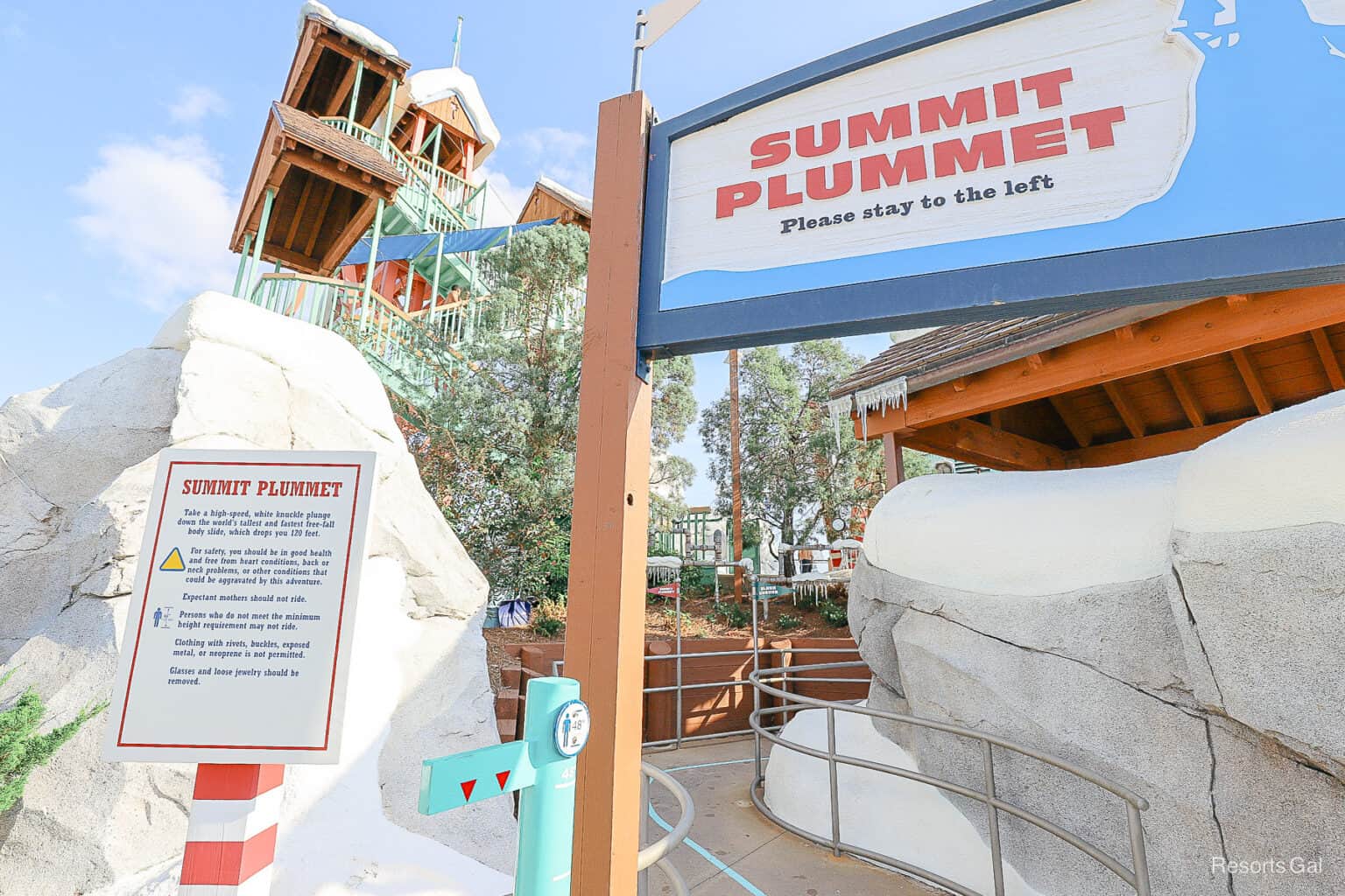 Summit Plummet at Disney's Blizzard Beach (A 12-Story Freefall Water ...