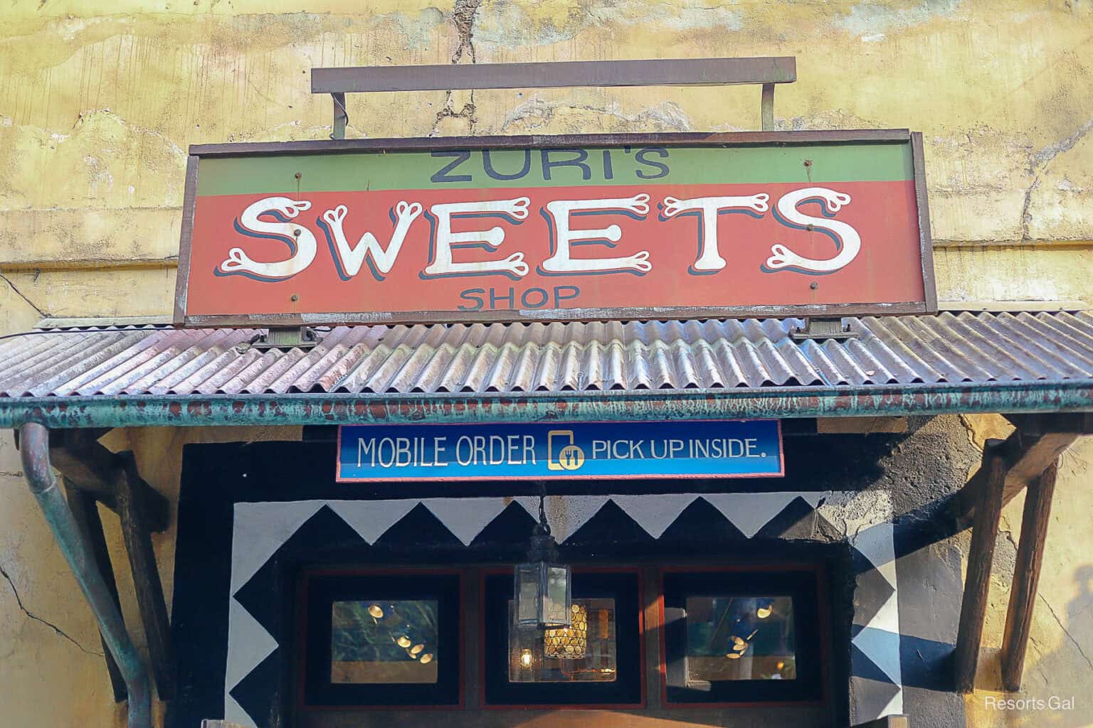 Where to Find Fudge at Walt Disney World (Every Location)